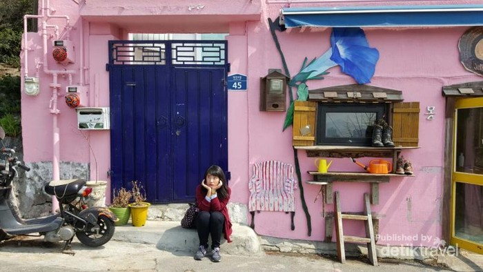 Mural-mural Lucu di Desa Instagramable Korea