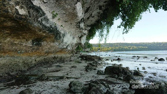 Pantai Wari, Mutiara dari Biak Numfor
