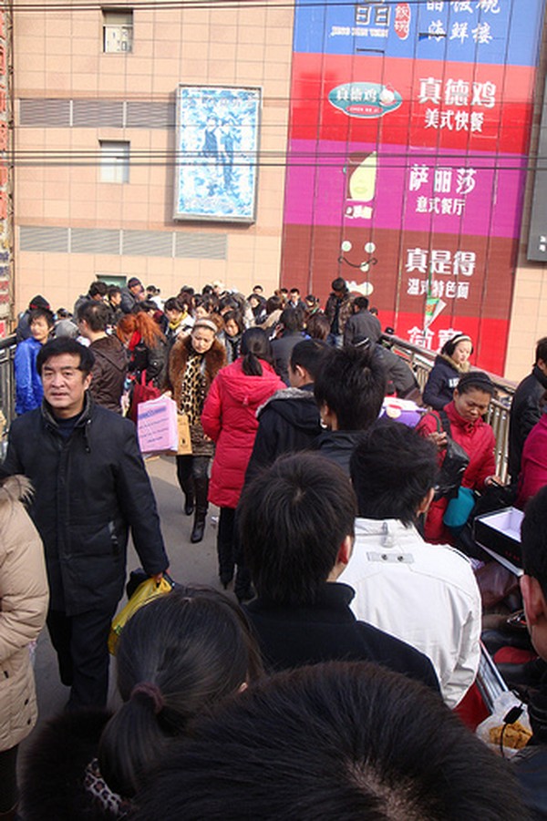 Qipu Lu, Pasar Pakaian Paling Murah di Shanghai