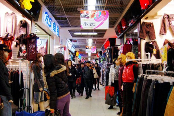 Qipu Lu, Pasar Pakaian Paling Murah di Shanghai