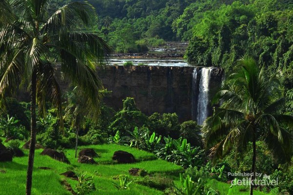 Satu Lagi yang Cantik di Geopark Ciletuh, Curug Awang