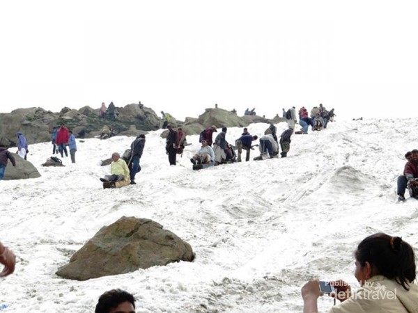 Sensasi Naik Gulmarg, Gondola Tertinggi di Asia!