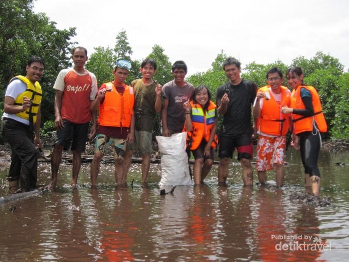 Seru! Berburu Siput Popaco di Maluku Utara