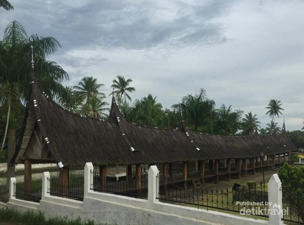 Situs Purbakala Sumatera Barat yang Instagenic: Balairung Sari