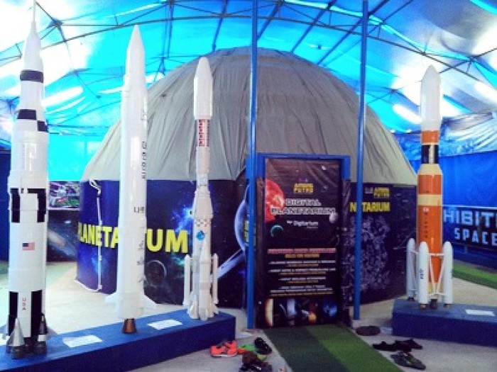 Skyworld, Luar Angkasa Ala TMII, Seru Banget!