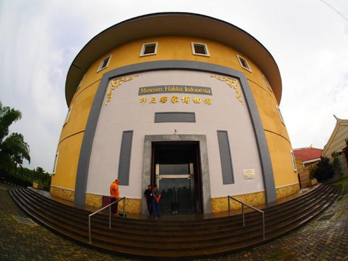 Ssst, Museum Hakka TMII Punya Rahasia Tentang Gus Dur Ssst, Museum Hakka TMII Punya Rahasia Tentang Gus Dur