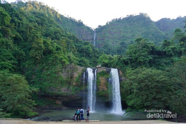 Sudah Tahu? Ada Curug Kembar Nan Cantik di Geopark Ciletuh