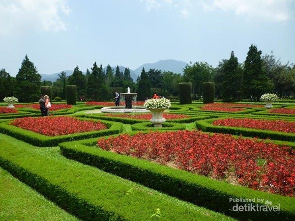 Taman Bunga Nusantara di Jawa Barat Seperti di Eropa