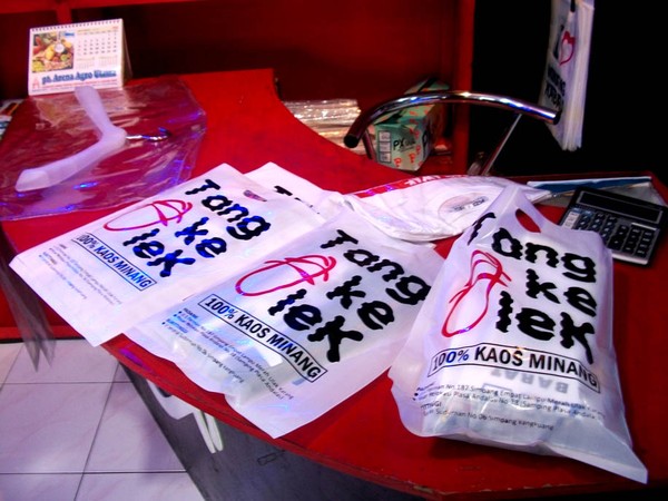 Tangkelek, Ikon Baru Oleh-Oleh dari Padang