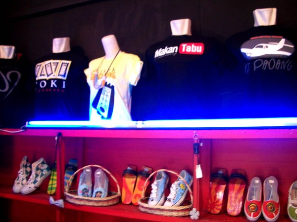 Tangkelek, Ikon Baru Oleh-Oleh dari Padang