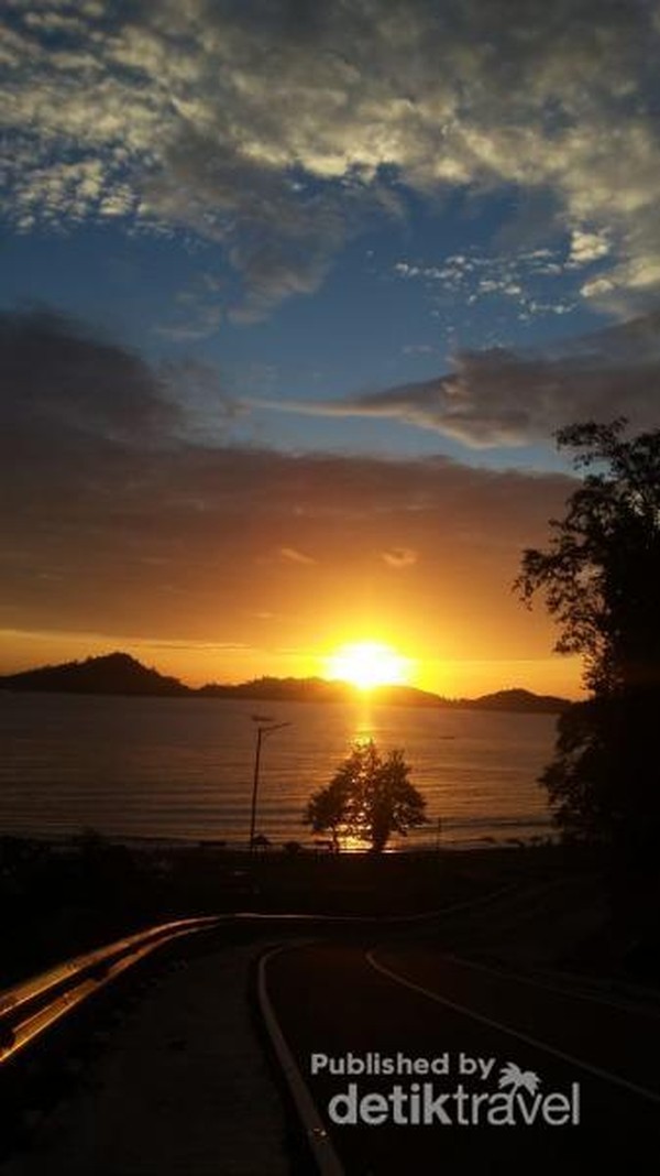 Teluk Mandeh yang Memikat Hati