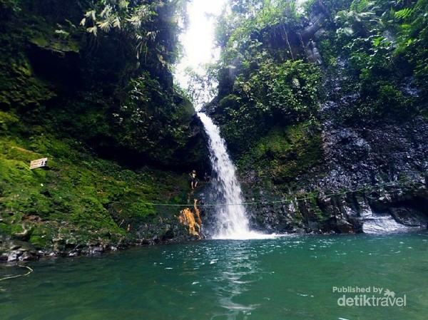 Yang Segar di Bogor, Curug Goa Lumut