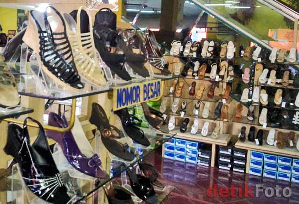 Yuk! Belanja Sepatu Kulit di Cibaduyut