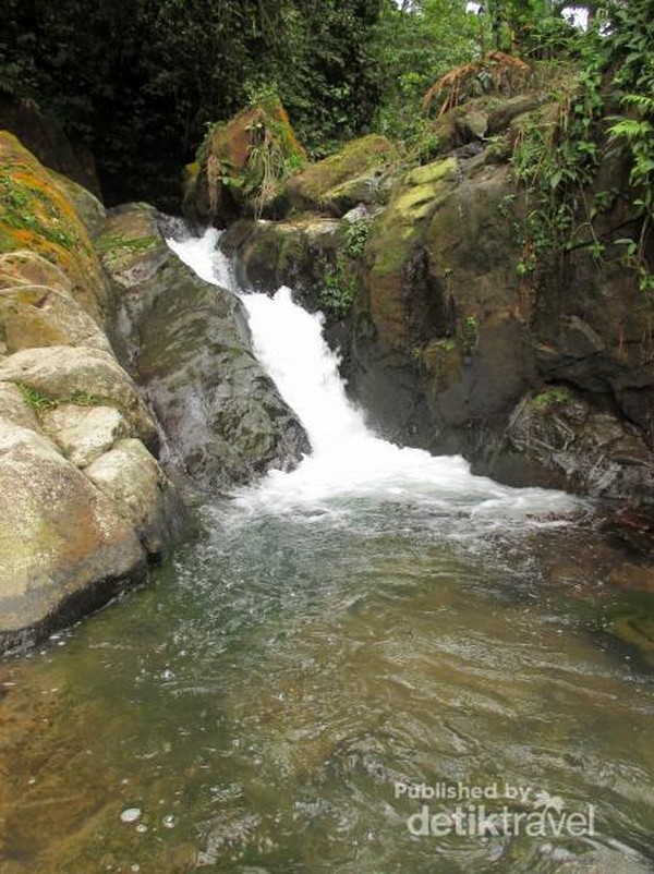 Air Terjun nan Cantik di Sibolangit, Sumatera Utara