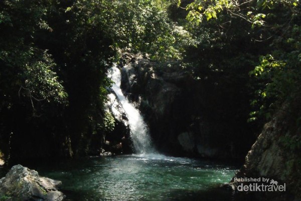 Aneka Air Terjun Eksotis di Bali Aneka Air Terjun Eksotis di Bali