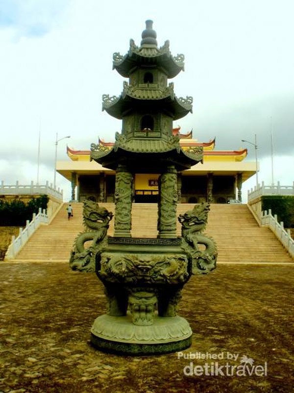 Avalokitesvara Graha, Vihara terbesar di Asia Tenggara