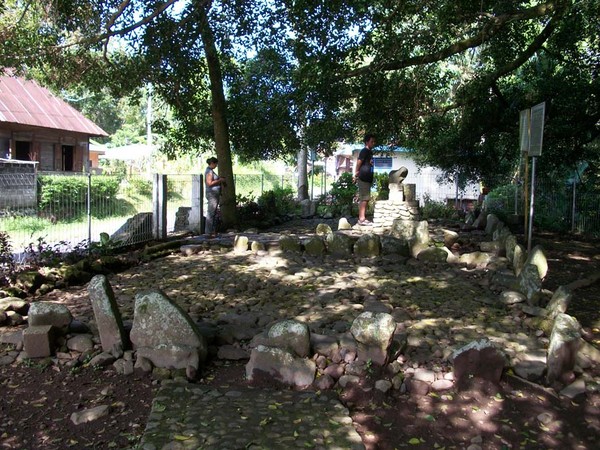 Batu Batikam dan Batu Basureh yang Terlupakan