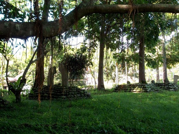 Batu Batikam dan Batu Basureh yang Terlupakan