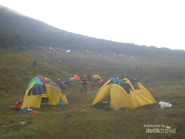 Bertemu yang Abadi di Alun-alun Surya Kencana