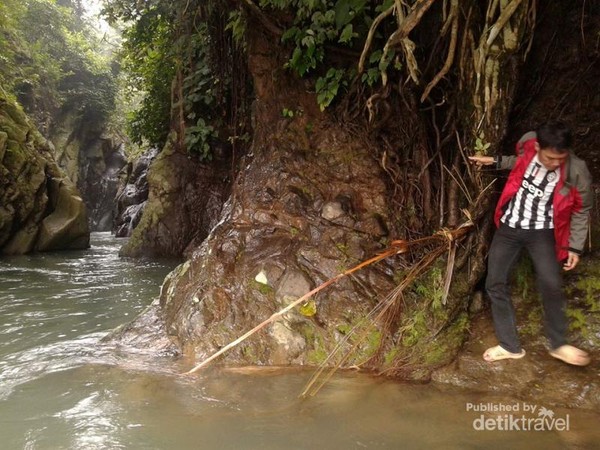 Curug Ciomas, 'Green Canyon Mini' dari Karawang