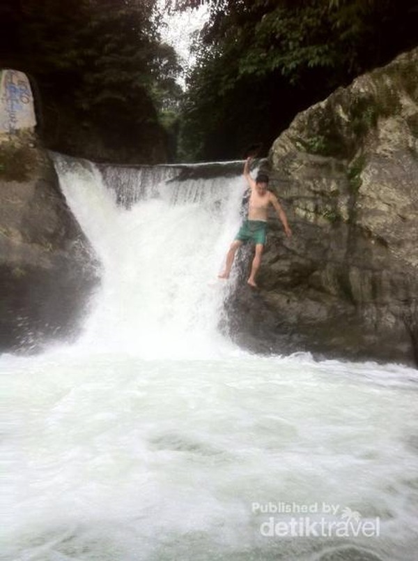 Curug Ciomas, 'Green Canyon Mini' dari Karawang