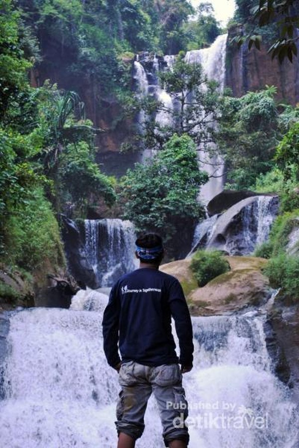 Curug Luhur yang Cantik di Cianjur