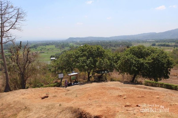 Dulunya Candi, Kini Jadi Bukit