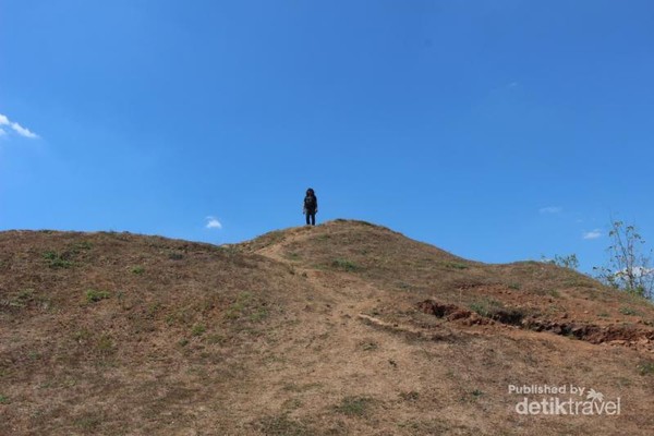 Dulunya Candi, Kini Jadi Bukit