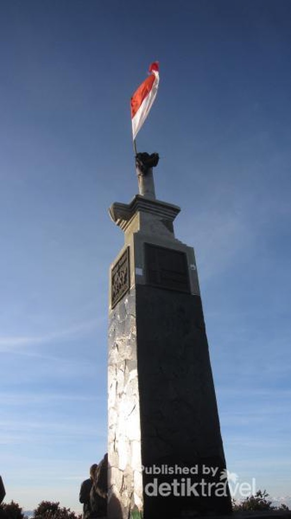 Gunung Lawu, Keindahan yang Diselimuti Mistis
