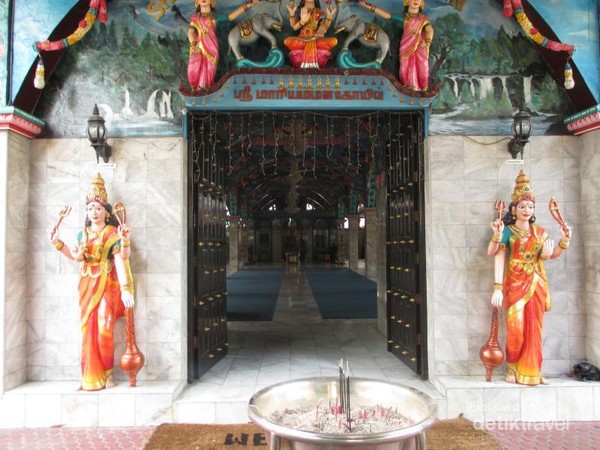 Kuil Shri Mariamman, Kuil Tertua di Kota Medan