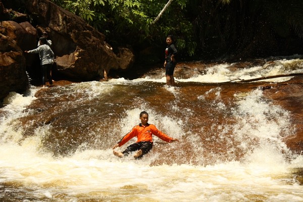 Lebih Intim dengan Suku Dayak di Long Bagun
