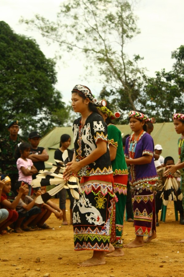 Lebih Intim dengan Suku Dayak di Long Bagun
