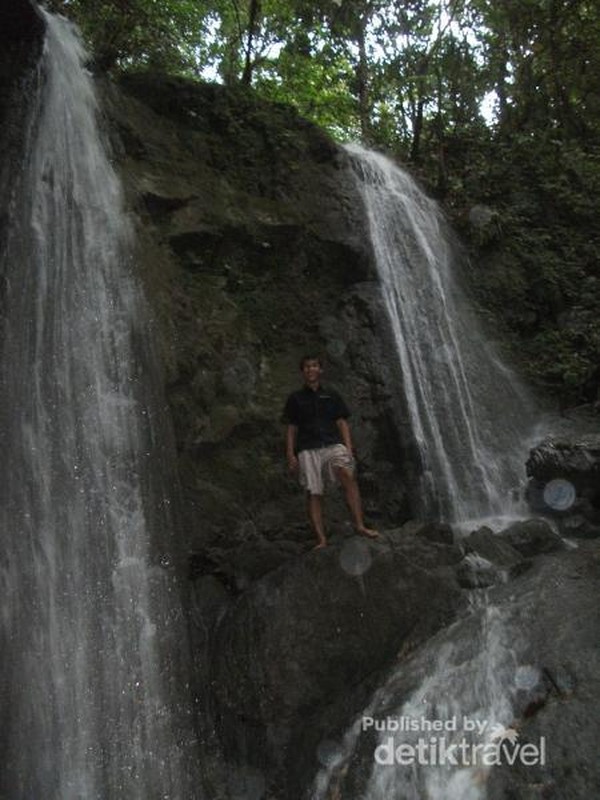 Melihat Batu Batirai, Air Terjun Bertingkat nan Indah di Padang Panjang