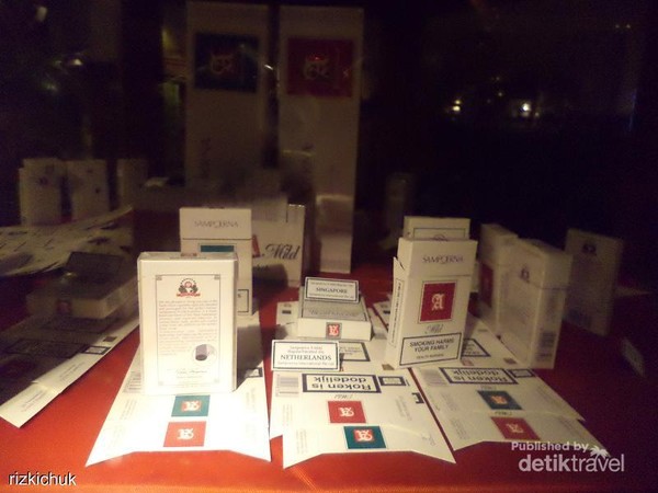 Melihat Pembuatan Rokok di Museum House of Sampoerna
