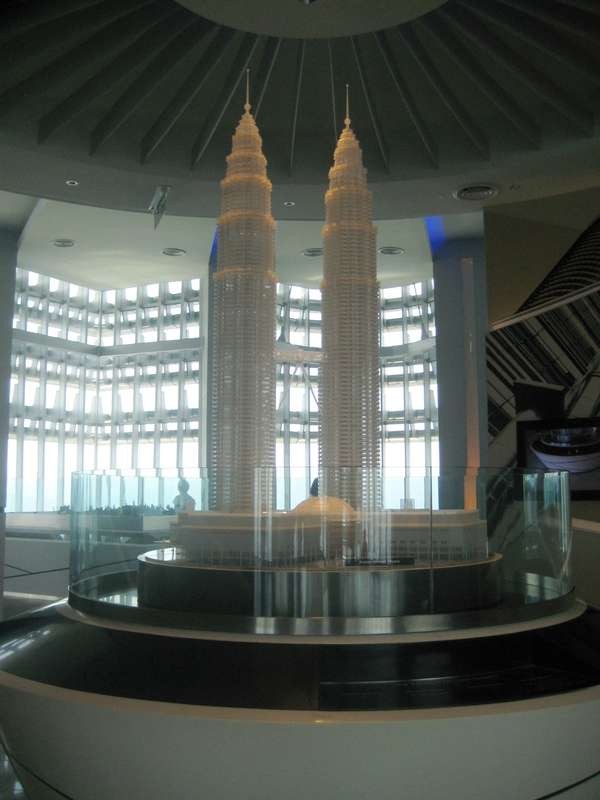 Menara Petronas, Megahnya Landmark Kuala Lumpur
