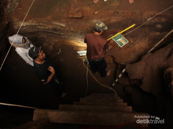 Menelusuri Jejak Manusia Purba di Gua Pawon, Bandung Barat