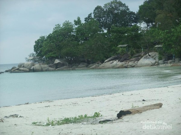 Pantai Lagoi, yang Cantik dari Bintan