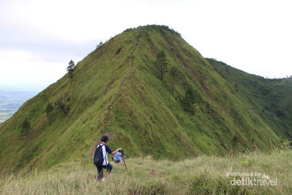 Pemandangan Cantik Ini Ada di Gunung Andong