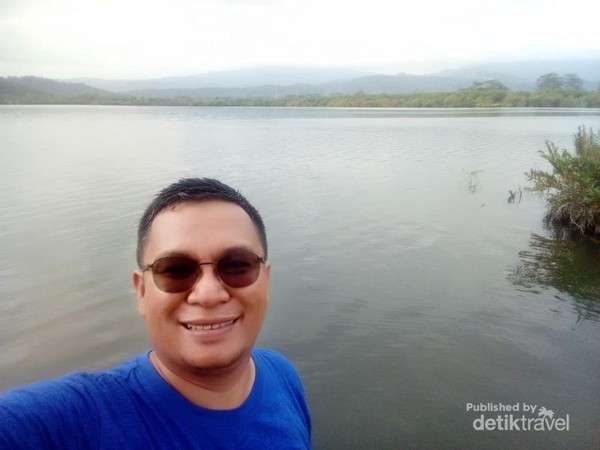 Pesona Keindahan Danau Asam Suoh Lampung Barat Pesona Keindahan Danau Asam Suoh Lampung Barat