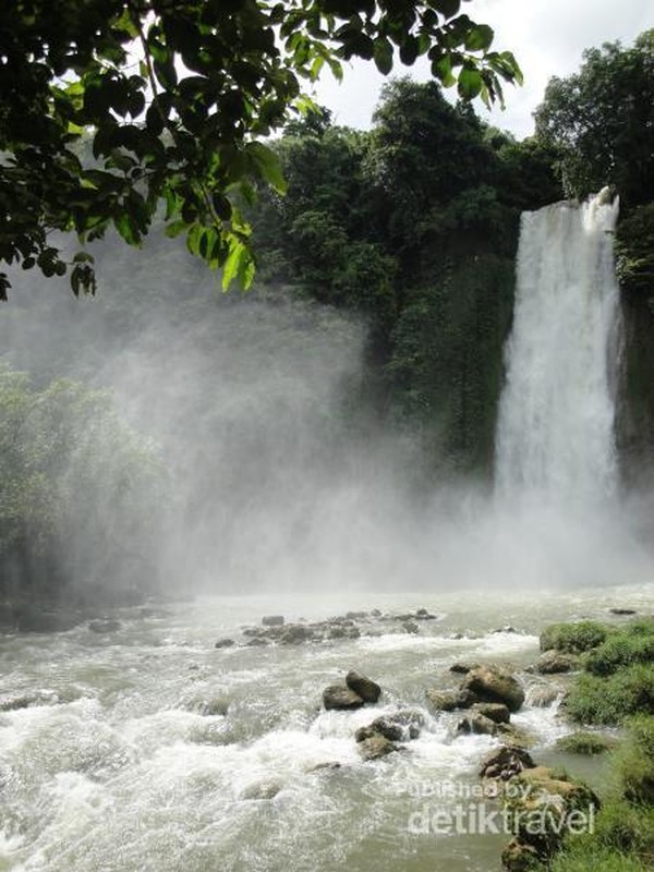 Pesona Magis Curug Cikaso Sukabumi
