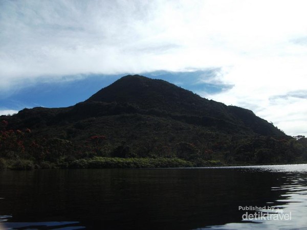 Puas Mendaki si Cantik Gunung Talamau di Sumbar