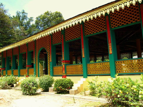 Sejarah Peninggalan Kesultanan Riau Lingga