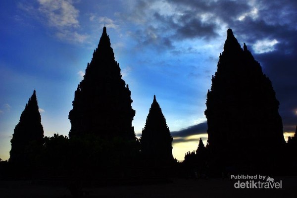 Siluet Sunset Candi Prambanan, Cantiknya...