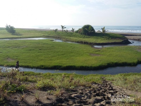 Sudah Tahu? Ada Laguna Indah di Pesisir Selatan Kebumen Sudah Tahu? Ada Laguna Indah di Pesisir Selatan Kebumen