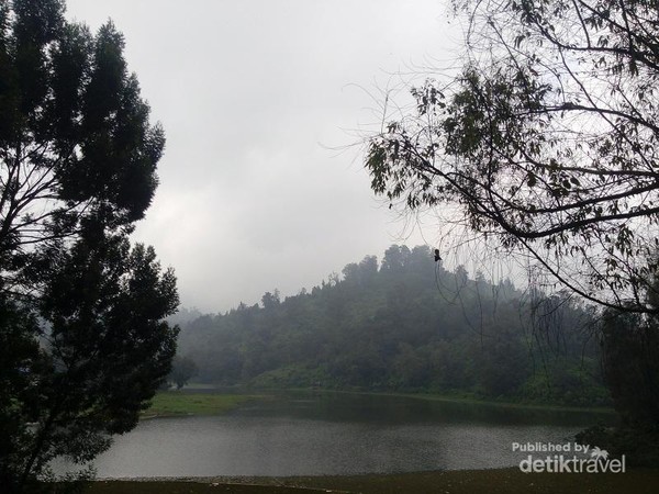 Syahdunya Ranu Pani di Kaki Gunung Semeru