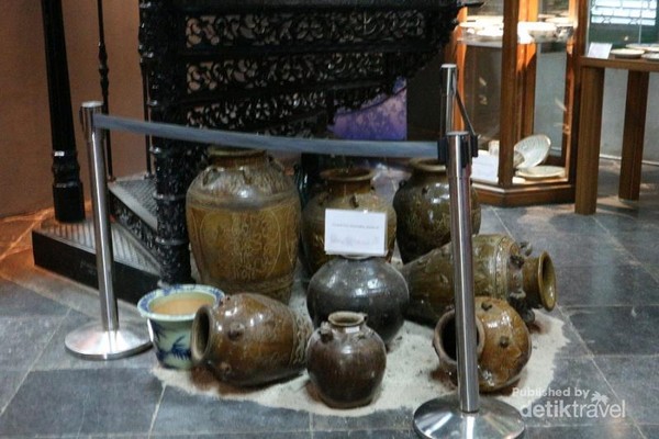 Tempat Melihat Keramik Kuno China di Jakarta