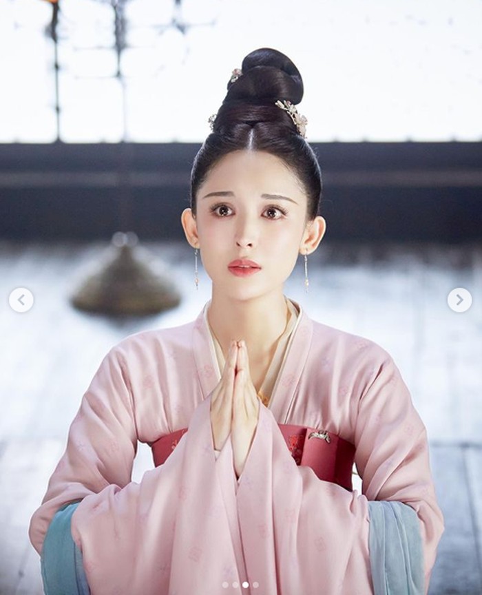 Guli Nazha, Aktris China yang Payudaranya Diremas Lawan Mainnya