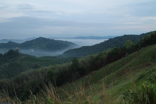 Broga Hill, Cara Orang Malaysia Melihat Sunrise