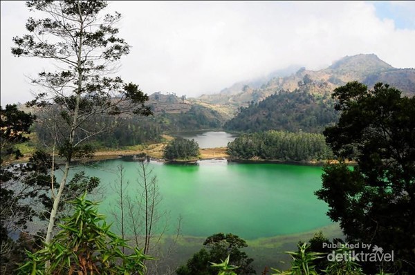 Danau Telaga Warna di Dieng, Cantiknya Mana Tahan!