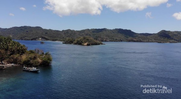 Foto Drone: Selat Lembeh Bikin Jatuh Cinta